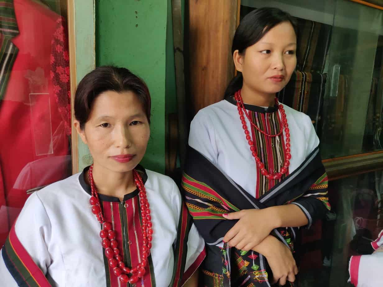 MANIPUR THROUGH HER WEAVES: A TEXTILE JOURNEY OF THE STATE | Curtain ...